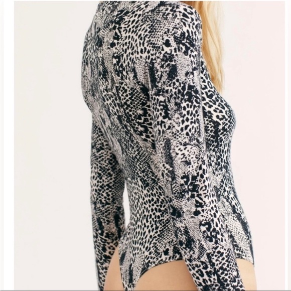 Free People | Tops | Nwot Free People Gotcha Snakeskin Bodysuit Tag ...